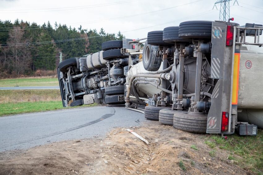 What Are the Common Types of Truck Accidents? | Hughey Law Firm